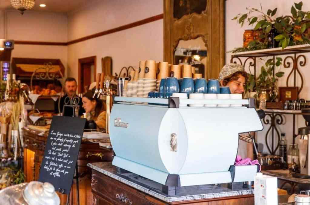 Lowe Family Wine Co - Plan your experience