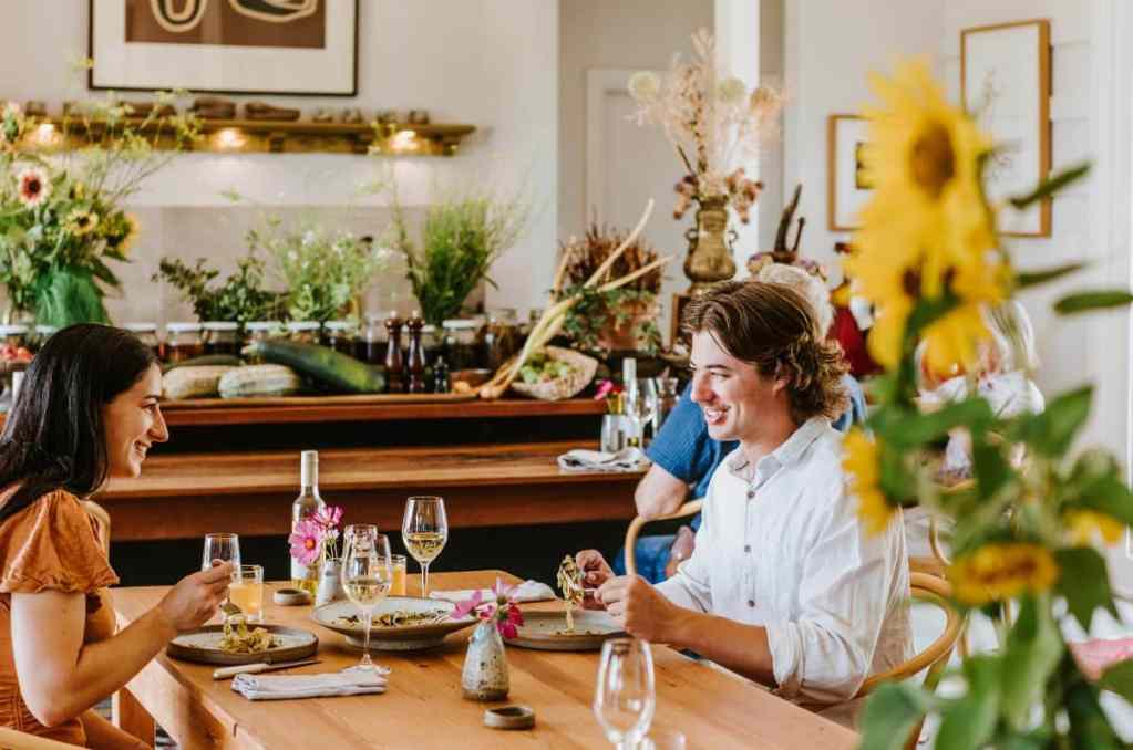 Lowe Family Wine Co - Plan your experience